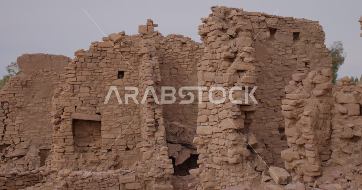 Mud houses in the Kingdom of Saudi Arabia, old historical houses ...
