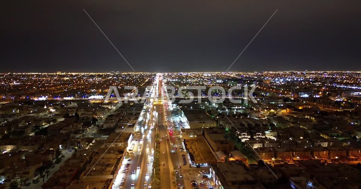 Riyadh in the Kingdom of Saudi Arabia at night, Imam Saud bin Abdulaziz ...