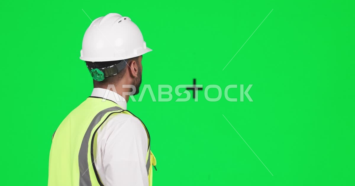 Working in the engineering field, chroma from the back of a Saudi ...