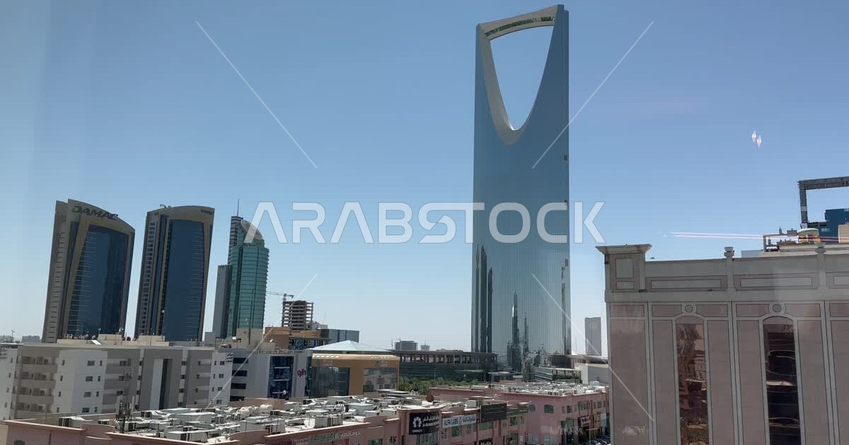 Hotels and residential buildings, Kingdom Tower in the city of Riyadh ...