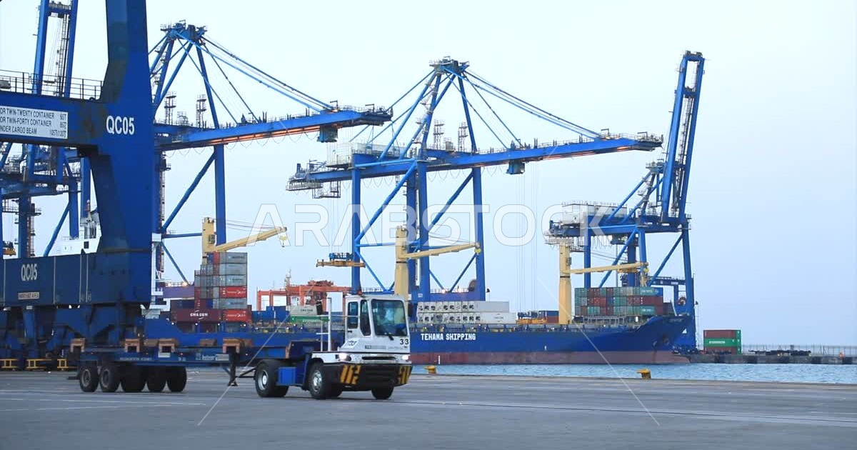 Modern electric cars, Jeddah Economic Port for shipping goods and ...