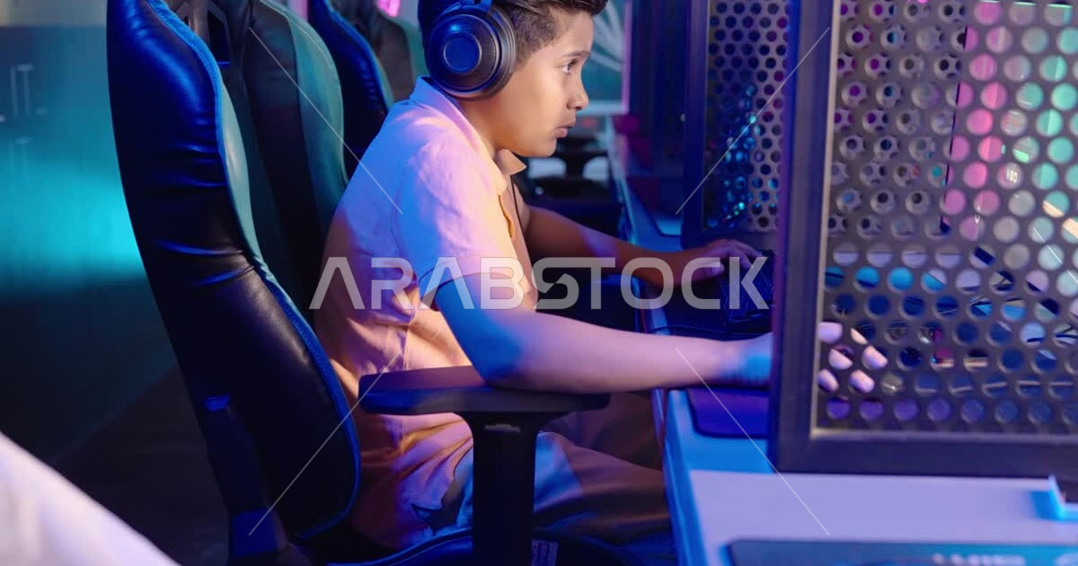 Accuracy and focus gestures in the computer and enjoying group play ...