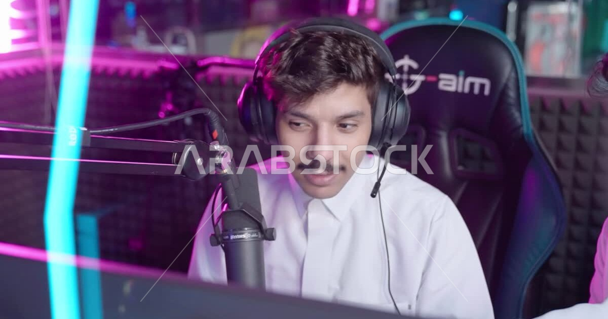 Doing one-on-one chats and video games with friends, a professional ...