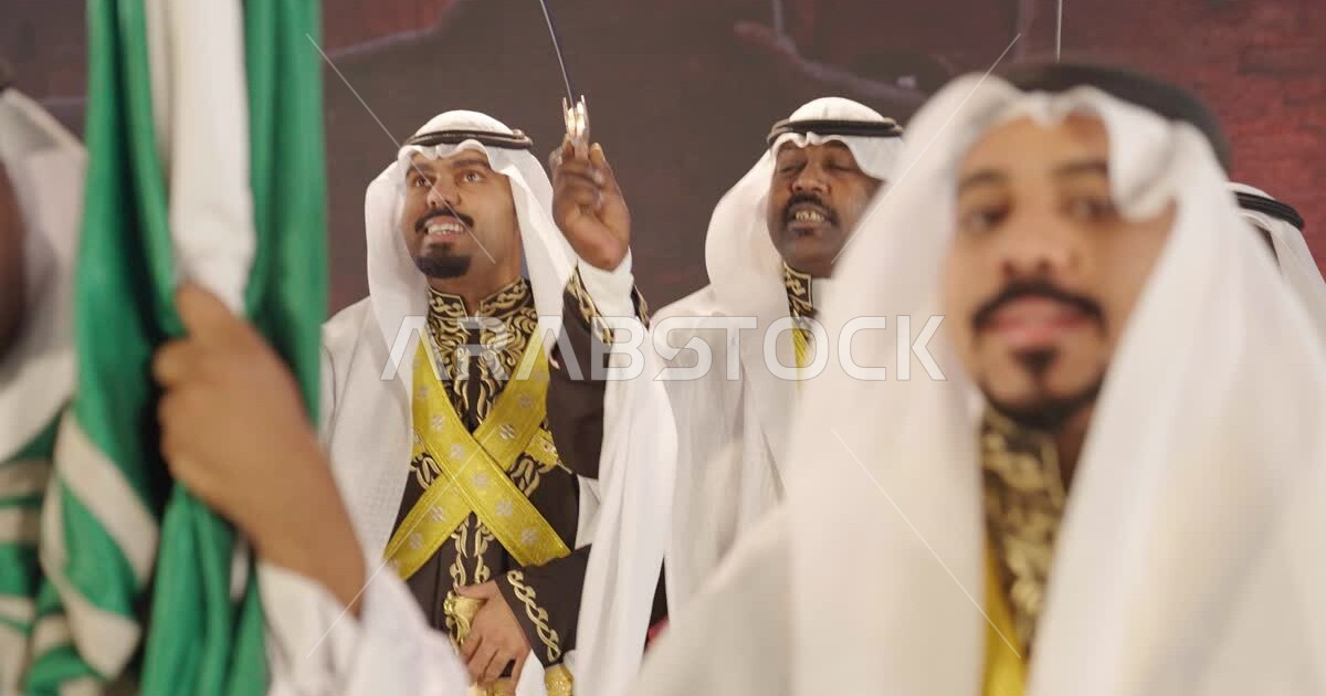 Saudi folklore arts and performances, the traditional folk costume of ...