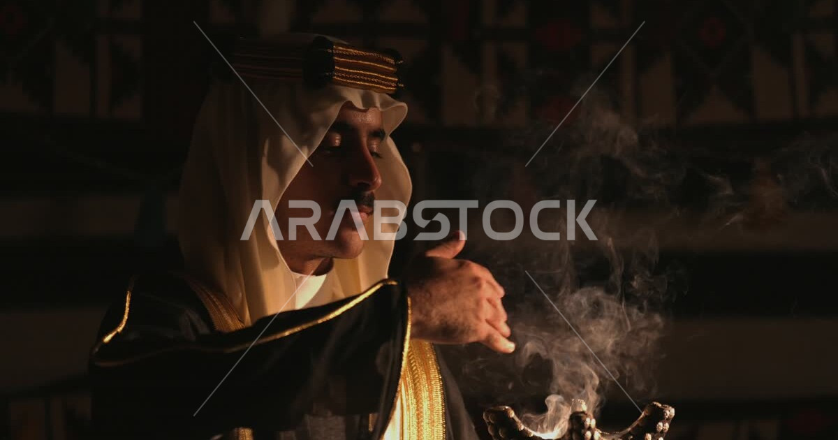 The use of agarwood for fumigation and incense on holidays and ...