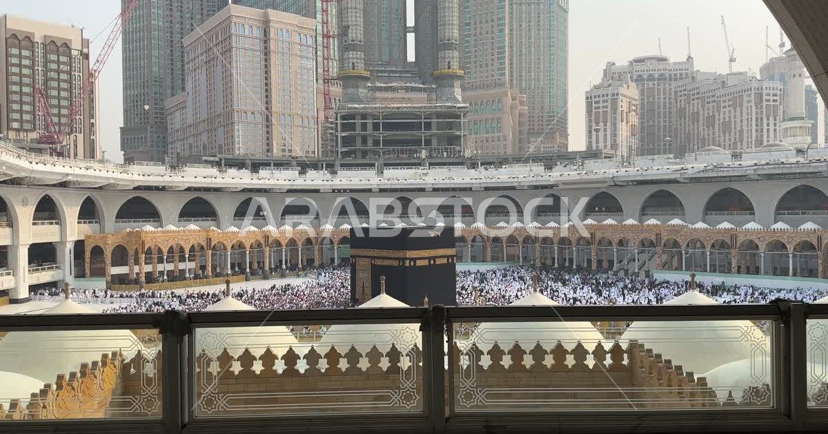 The arrival of Muslims from all over the world to Mecca, the ...