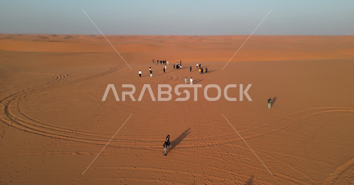 Spending a unique trip in the desert environment, interesting safari ...