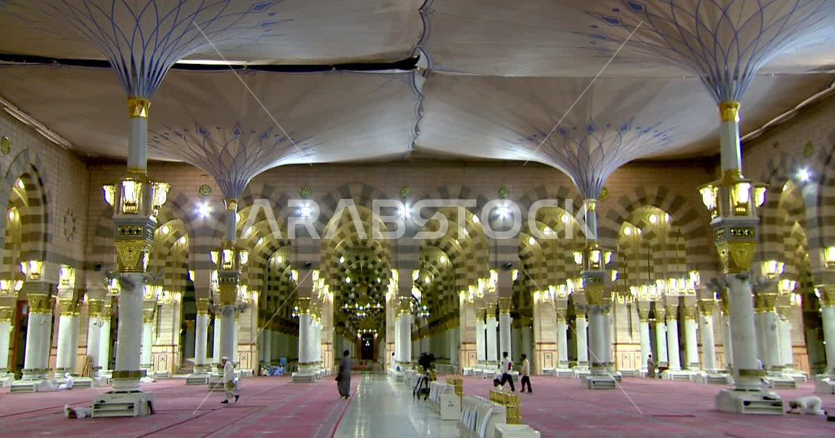 Arches and columns with decorations and interior designs in the Islamic ...