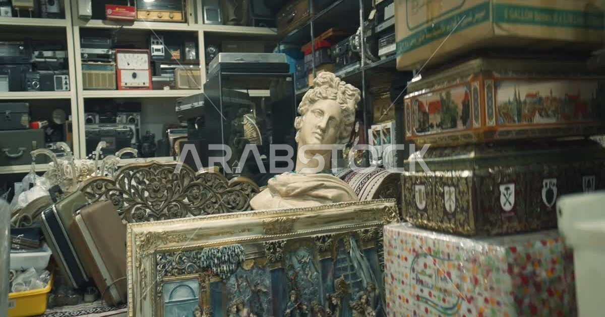 Antique sculptures and antiques, shops selling antiques in the Kingdom ...
