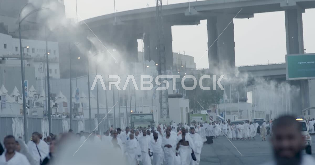 Spray columns and water mist sprayers to soften the atmosphere for ...