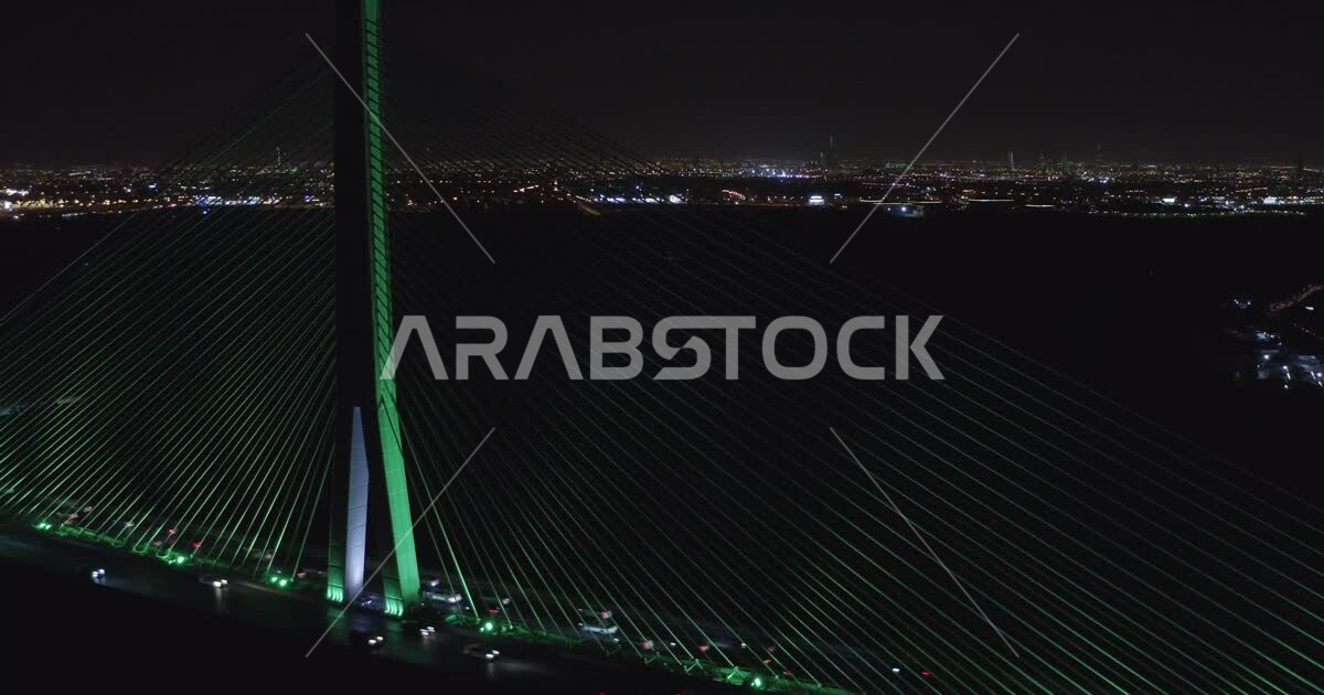 اطلالة الجسر المعلق المدعم بالكوابل على وادي لبن في مدينة الرياض ...