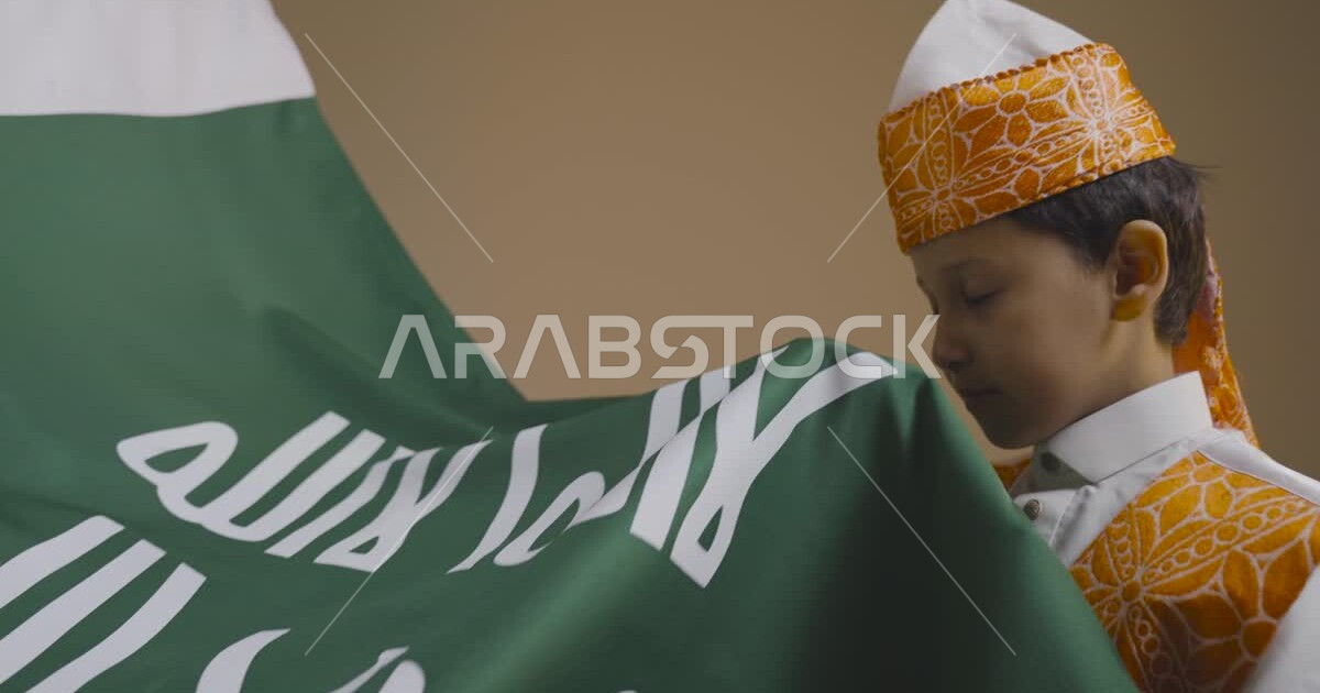 Wearing popular western region costumes on national occasions, Day of ...