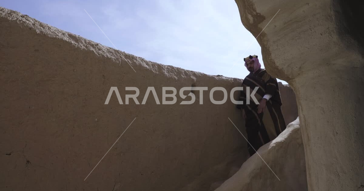 Highlighting pride and pride in national identity, Dina Day 1727 AD ...