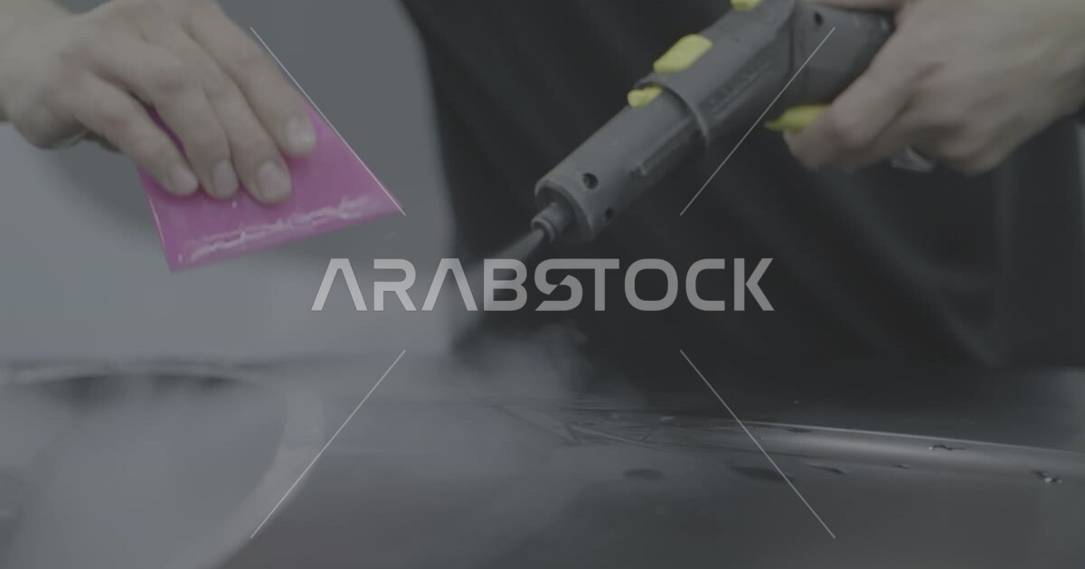 Inspection and inspection work on car parts, maintenance workshops and ...