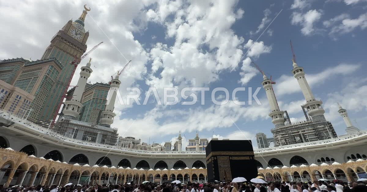 Worship and getting closer to God, a photograph from inside the Grand ...