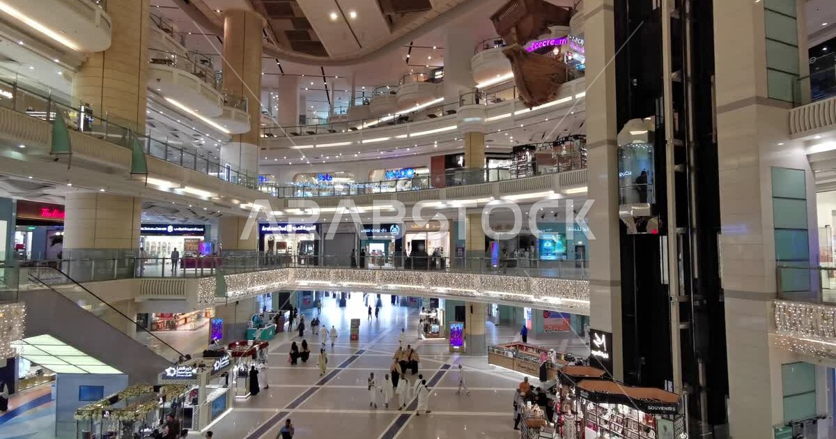 Shopping centres, malls and commercial complexes, artistic architecture ...