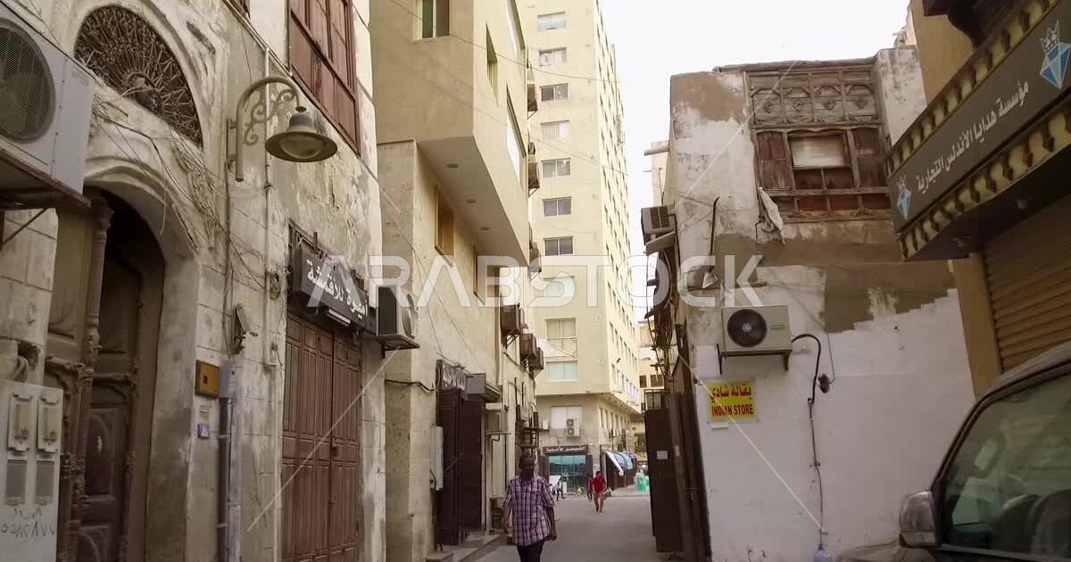 Wooden rawashin in ancient Arab architectural construction ...