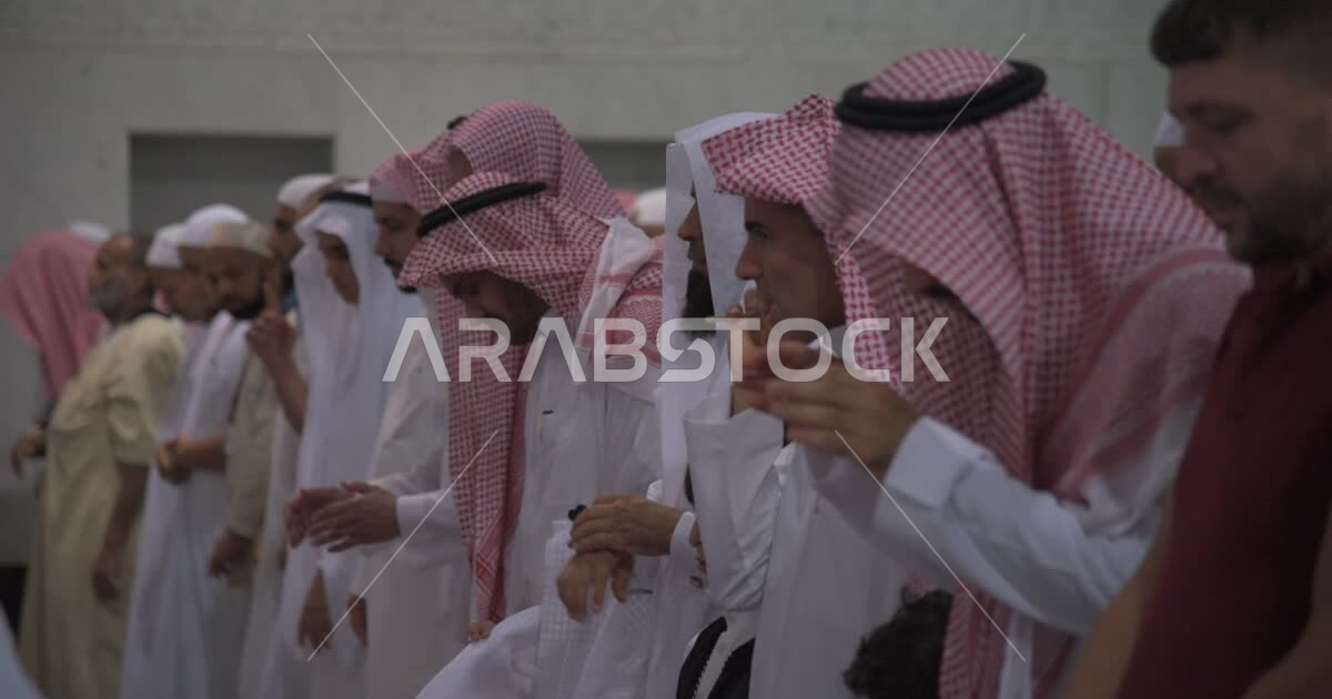 Reforming oneself by submitting to the Lord of the Worlds, a close-up ...