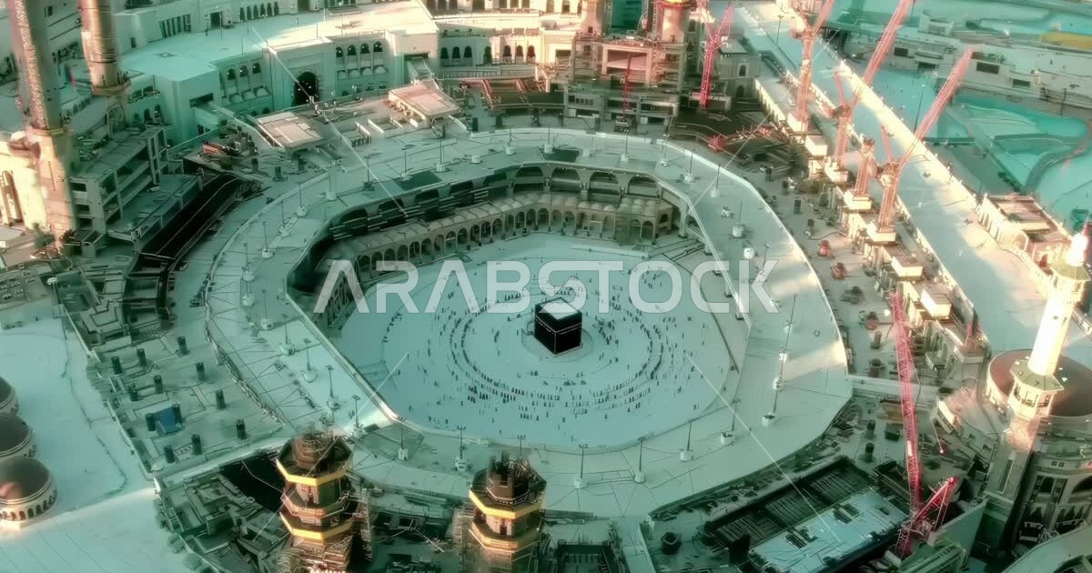 The Grand Mosque in Mecca, Saudi Arabia, time lapse of pilgrims ...