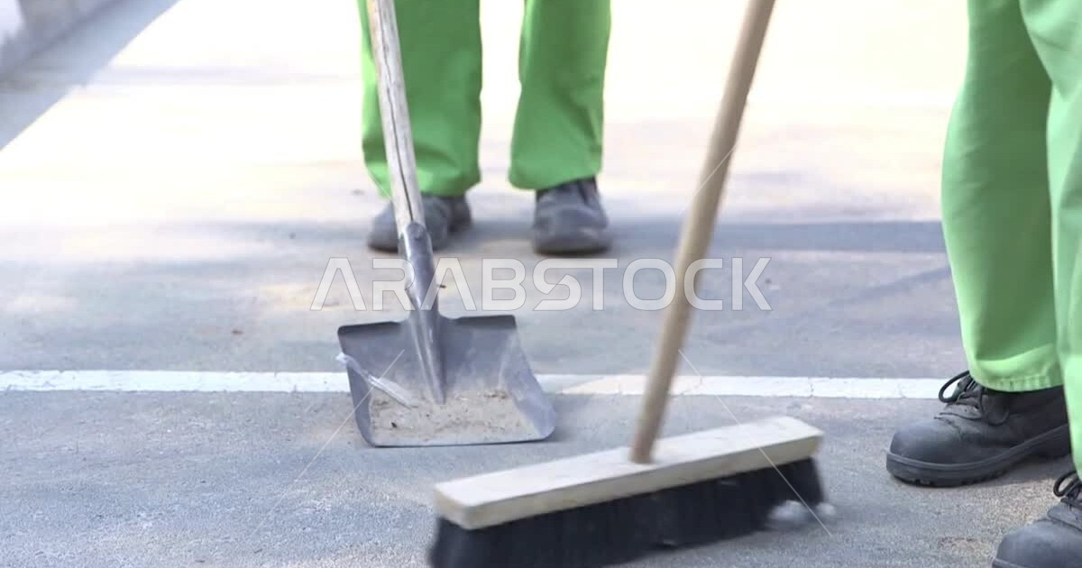 Taking care of the cleanliness of streets and sidewalks in Abu Dhabi ...