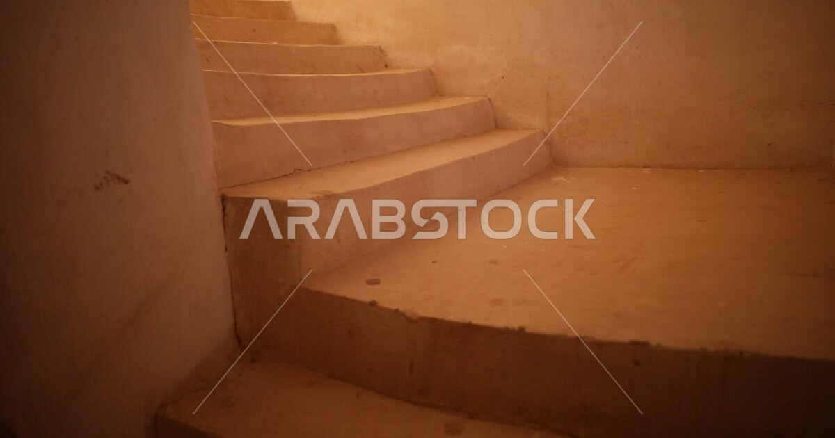 Attractions and visitor attraction areas, a Saudi Arabian Gulf man ...