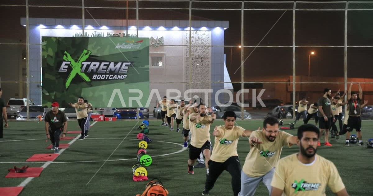 Squat exercise for a healthy body, activities to build muscle strength ...