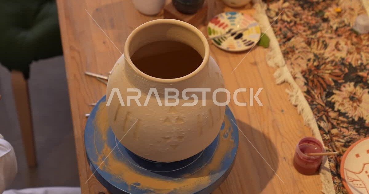 Sculptures, decorations and artworks, handicrafts in the Kingdom of ...