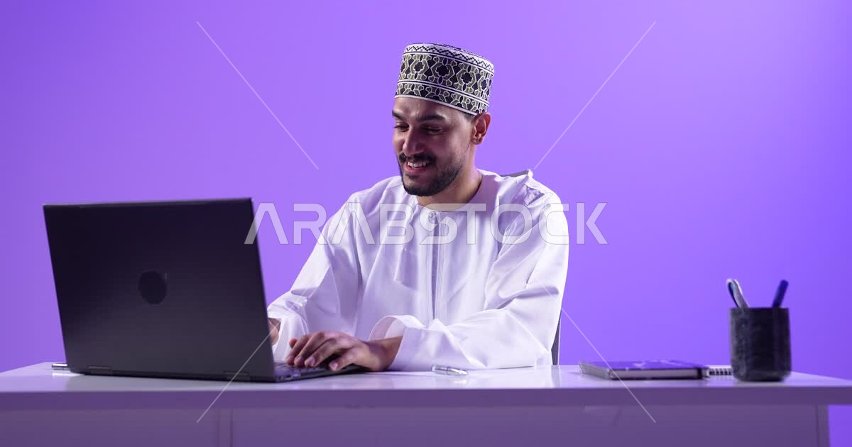 Omani professions and jobs, achieving company goals, using modern ...