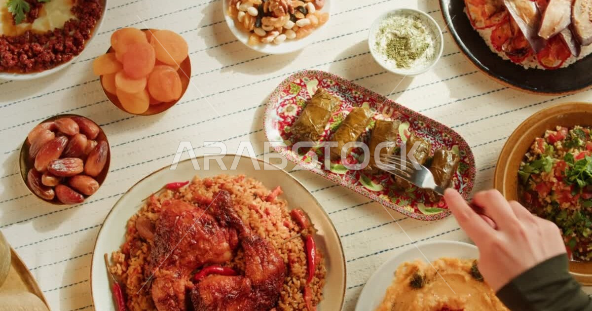 Healthy food recipes and dishes, a table full of Arabic foods and ...