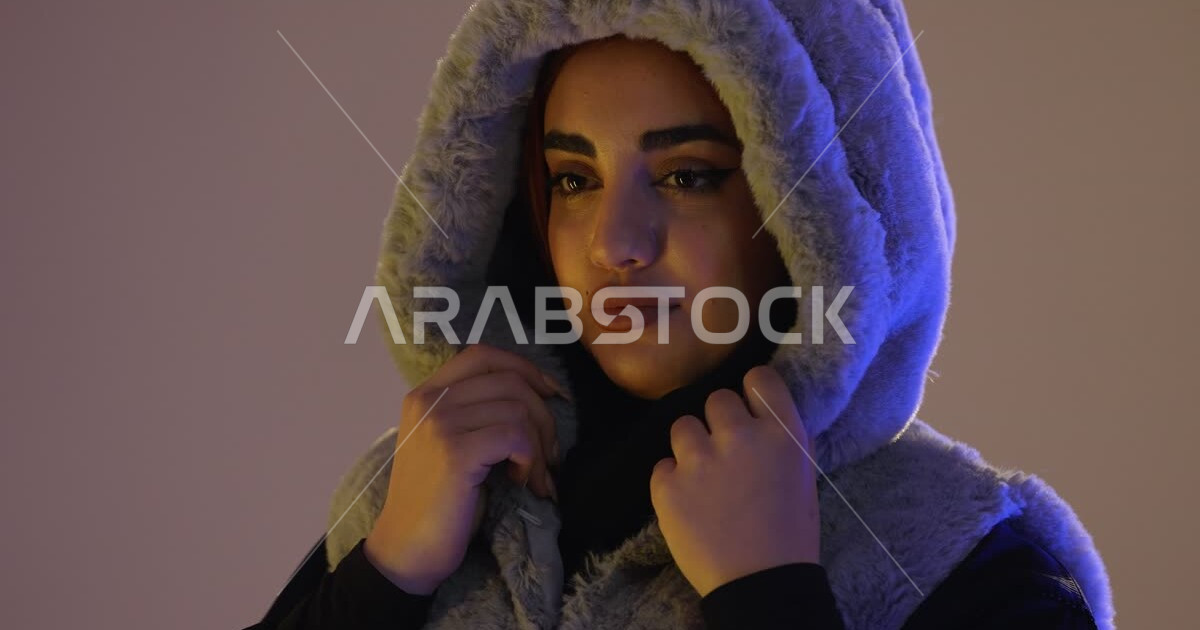 Feeling frostbitten, chills and freezing, wearing winter clothes ...