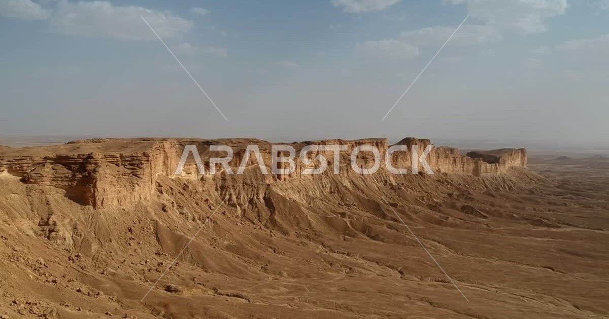 Tuwaiq Mountains in Najd, Rock formations and landscapes in the desert ...