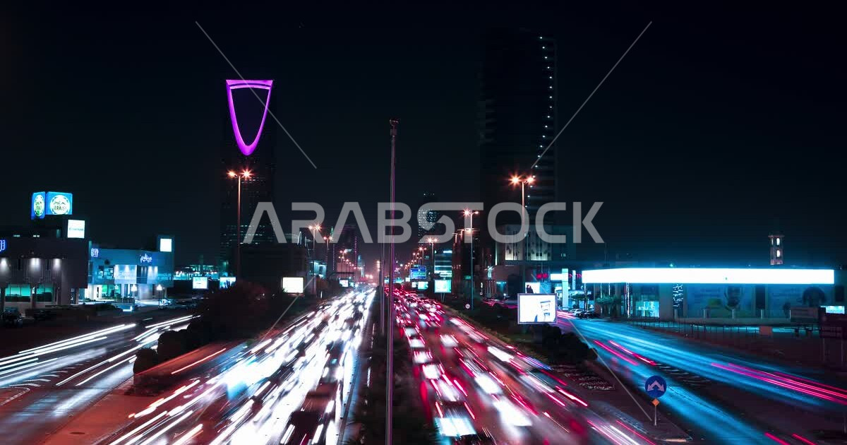 time lapse of the landmark of the Kingdom Tower, Olaya Street in Riyadh ...