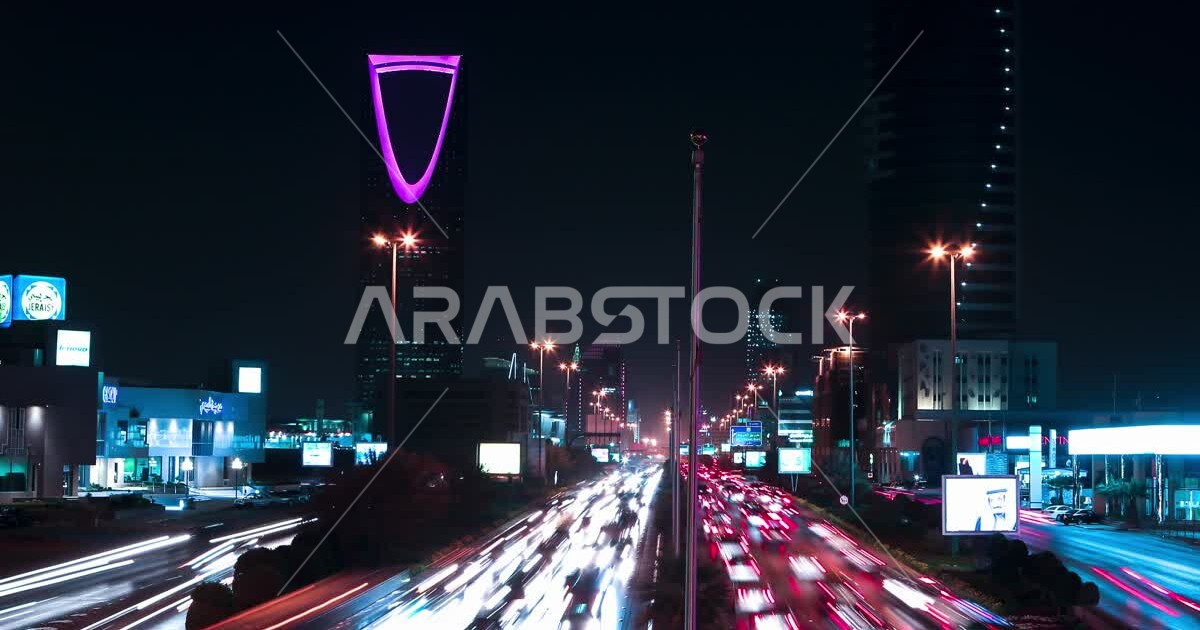 time lapse of the landmark of the Kingdom Tower, Olaya Street in Riyadh ...
