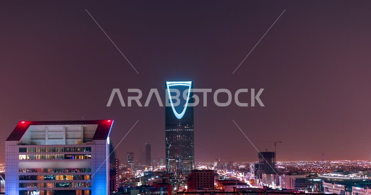 time lapse of the landmark of the Kingdom Tower, Olaya Street in Riyadh ...