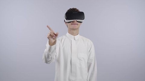 Immersion and simulation of the imaginary world, technological and ...