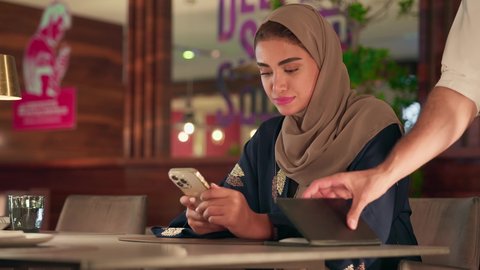The style of upscale hospitality in Saudi cafes, a Saudi Emirati woman ...