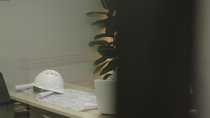 Project management professionally using a tablet, a comfortable office ...