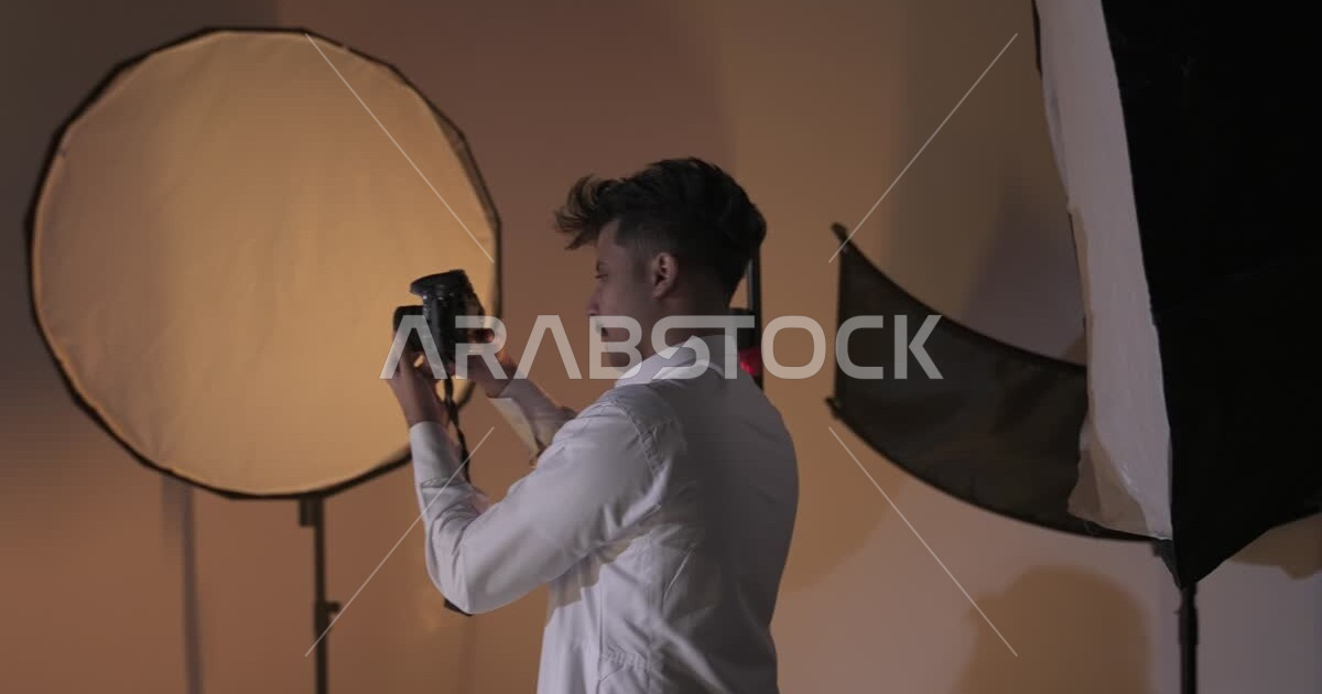A photo session for a Saudi Arabian Gulf woman, preparations and ...