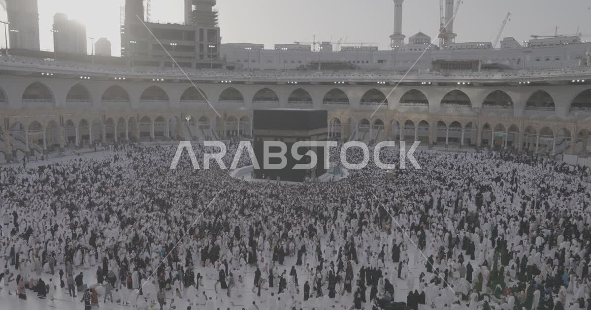 Photography from inside the Great Mosque of Mecca for pilgrims ...