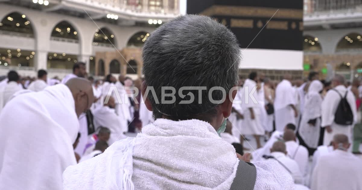 Photography from inside the Great Mosque of Mecca for pilgrims ...