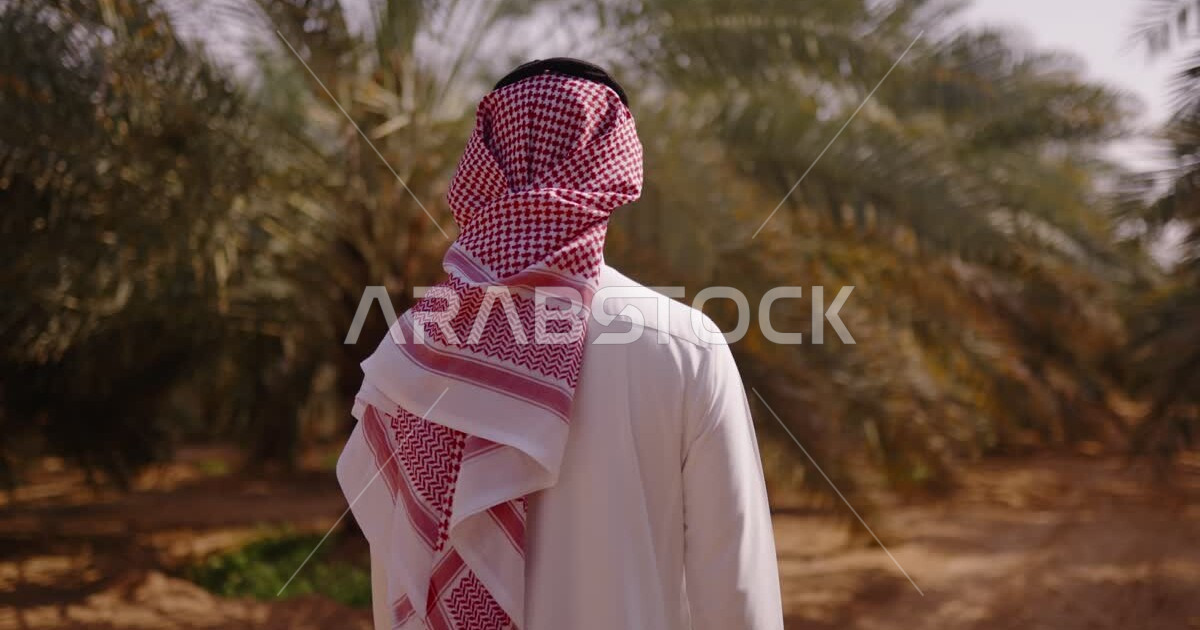A Saudi Arabian Gulf man in one of the desert natural areas in the ...