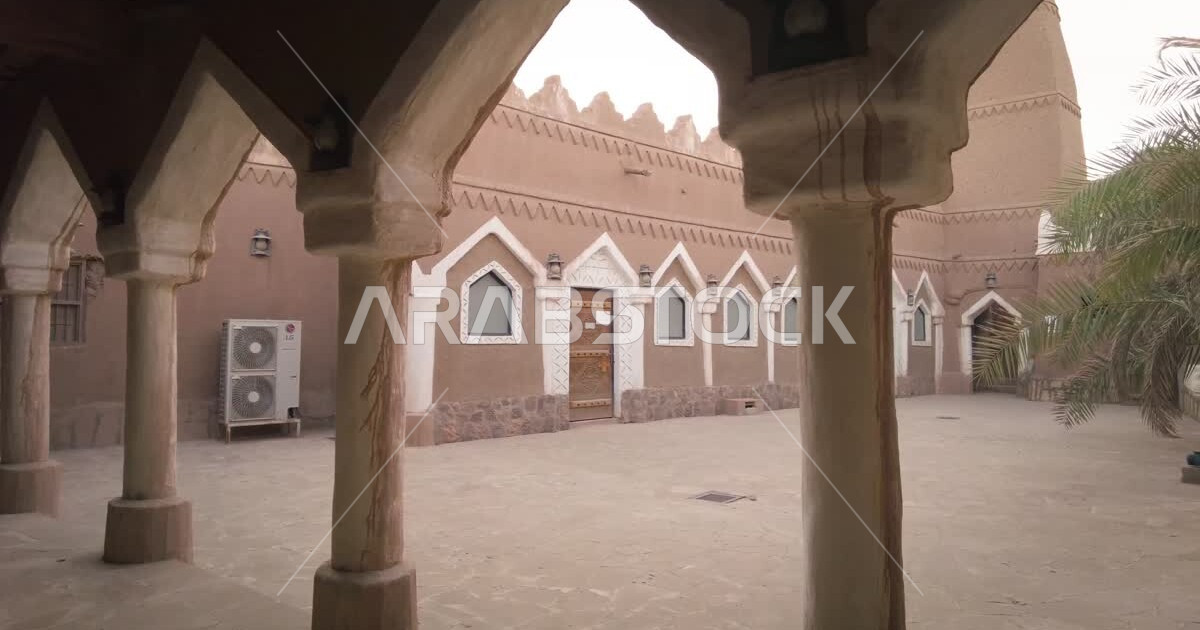 A tour of the mosque of the heritage village of Ushaiqer in Shaqra ...