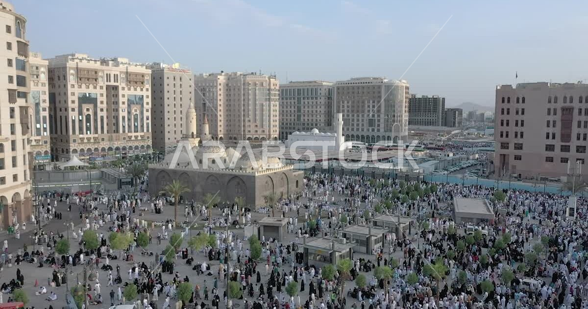 Muslims gathered in the outer complex of Al-Ghamama Mosque in Madinah ...