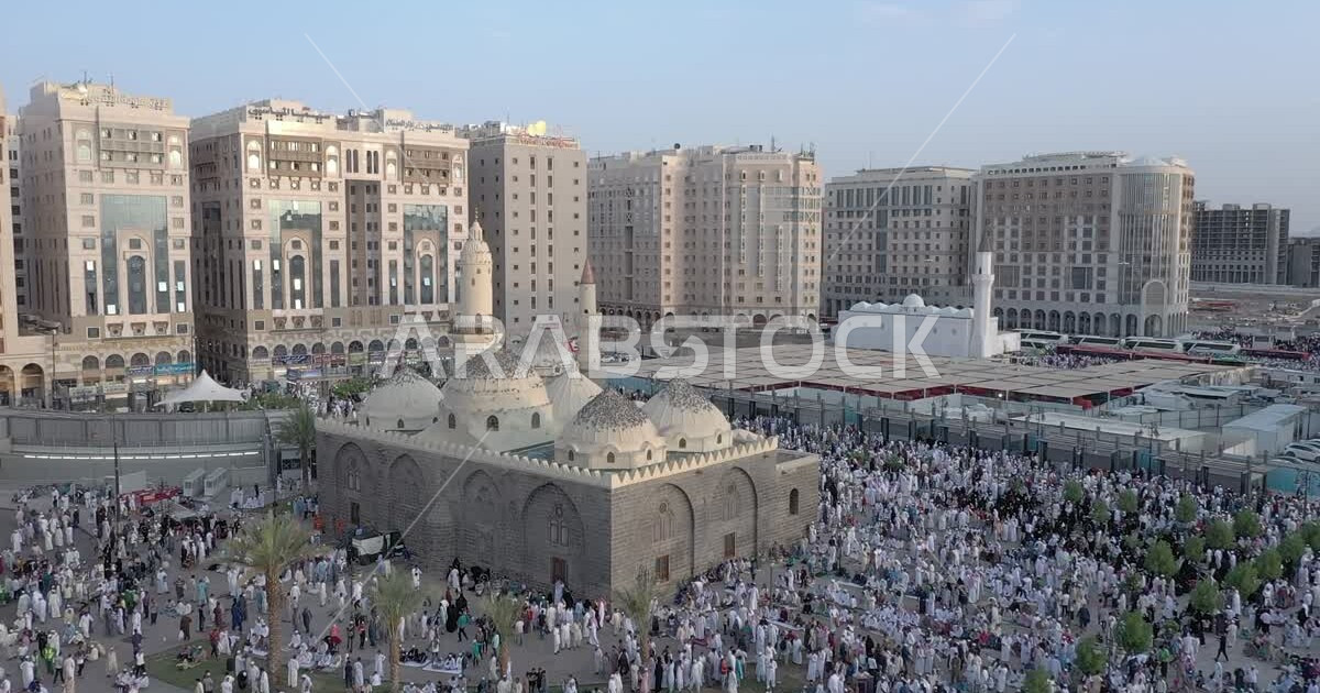 Muslims gathered in the outer complex of Al-Ghamama Mosque in Madinah ...