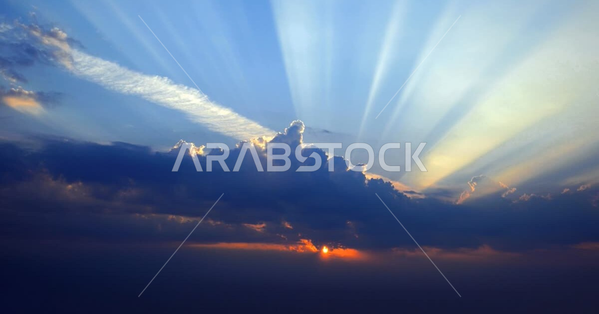 Time lapse of cloud movement in the sky, white clouds in the blue sky ...