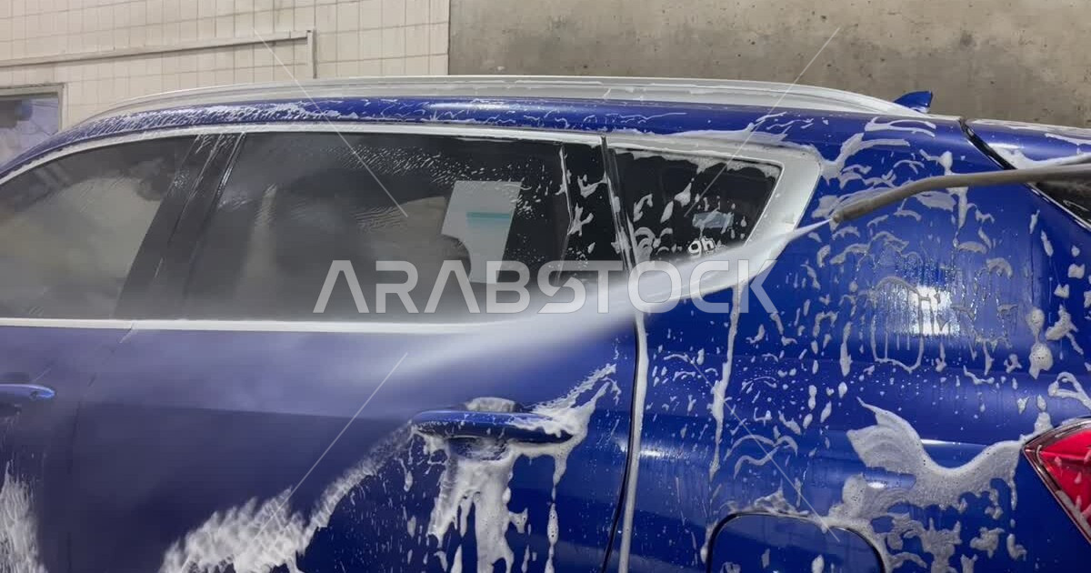 محطة غسيل السيارات ، استخدام تقنيات خاصة في تنظيف وتلميع السيارات ...